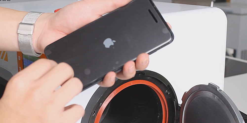 How To Remove Bubbles From LCD Glass